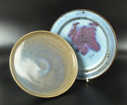 Lot 46 - A Chinese Jun Yao style plate, of circular